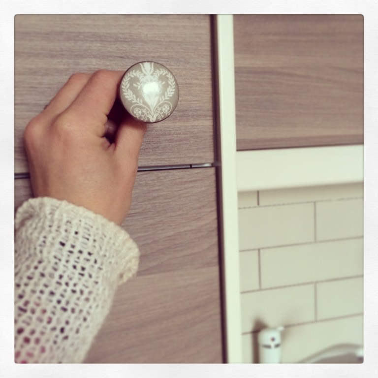 Boring knobs begone, shake up your drawers with a Rockstar vibe