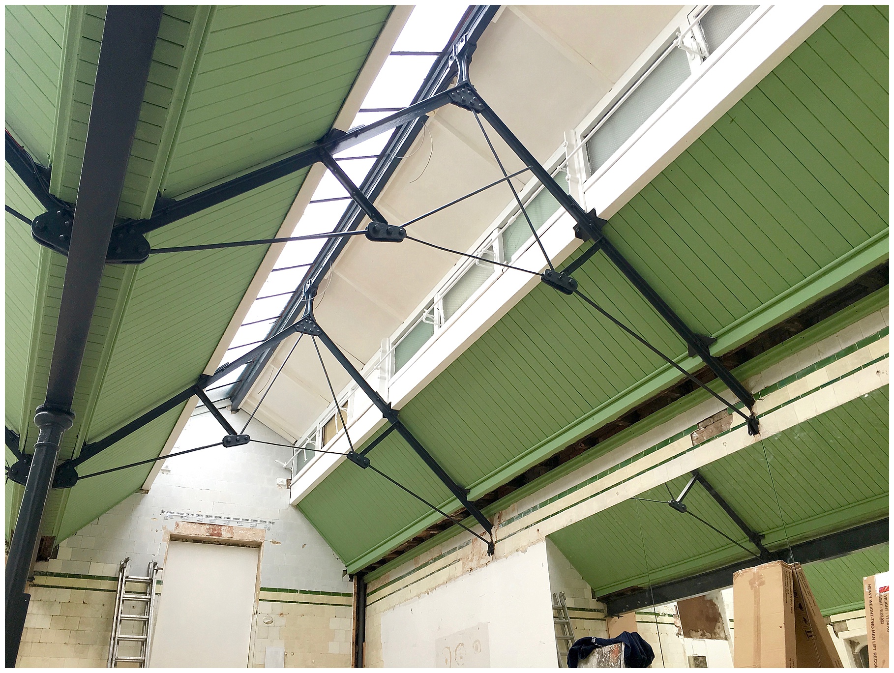 A Heritage Farrow & Ball Folly Green Ceiling