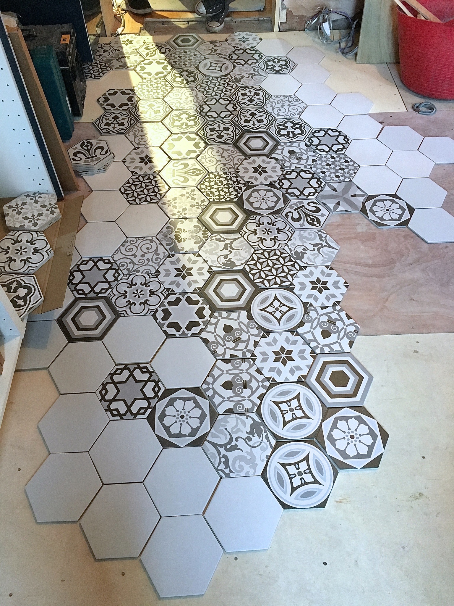 How To Plan The Perfect Mixed Tile Pattern
